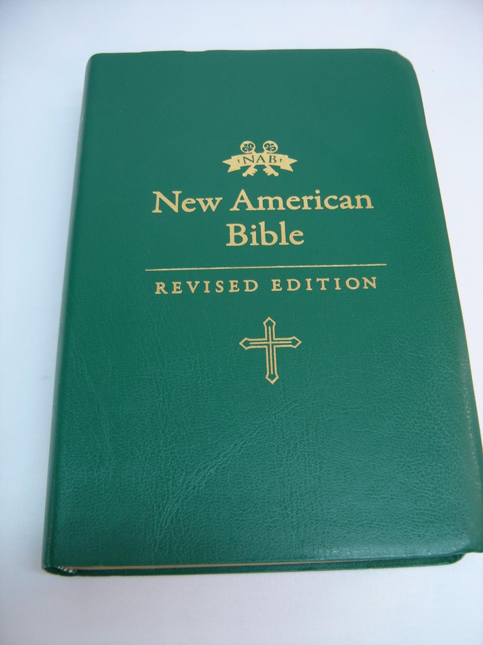 New American Bible – Revised Edition (NABRE) / Green Vinyl with Golden ...