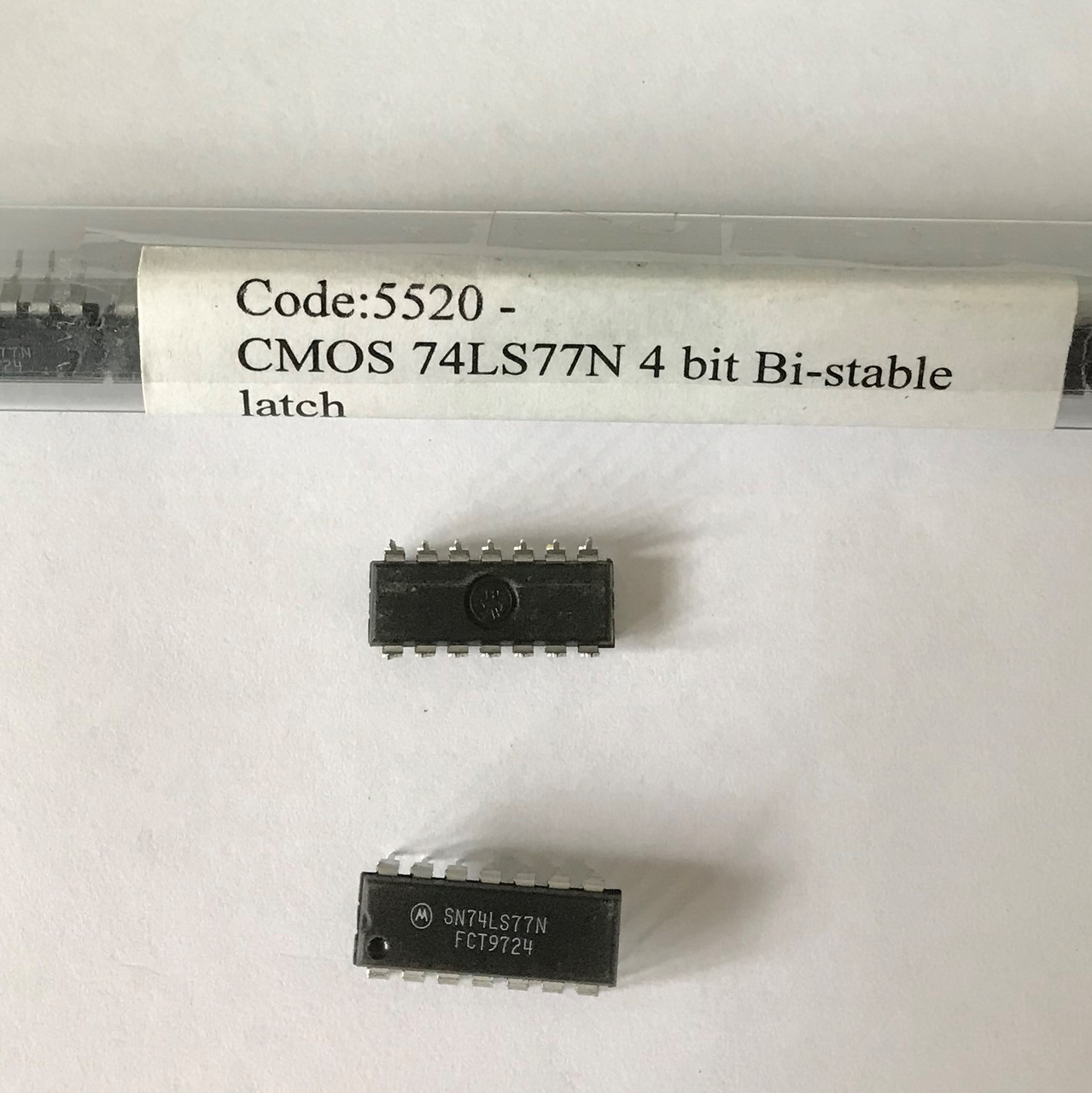 5520 - CMOS 74LS77n 4 bit Bi-stable Latch - eTech
