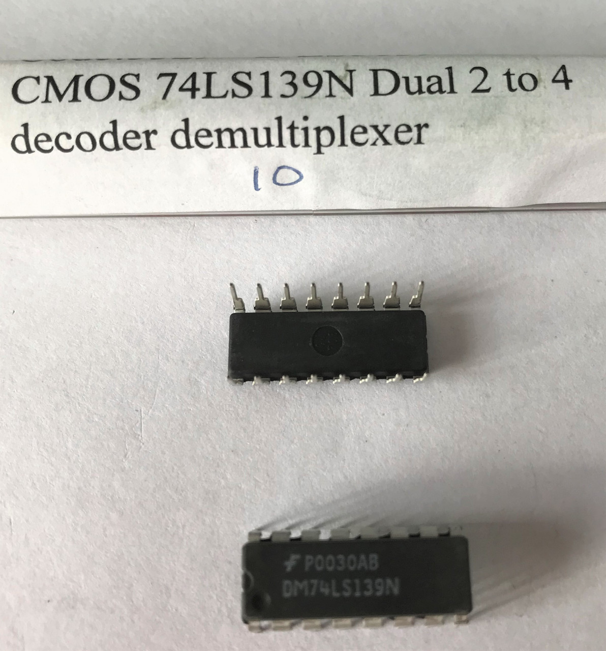5529 - Dual 2-to-4 Line Decoder - eTech