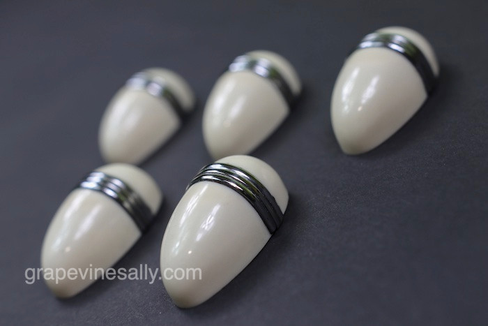 Vintage Set of 5 Vintage Roper Stove Knob Dials