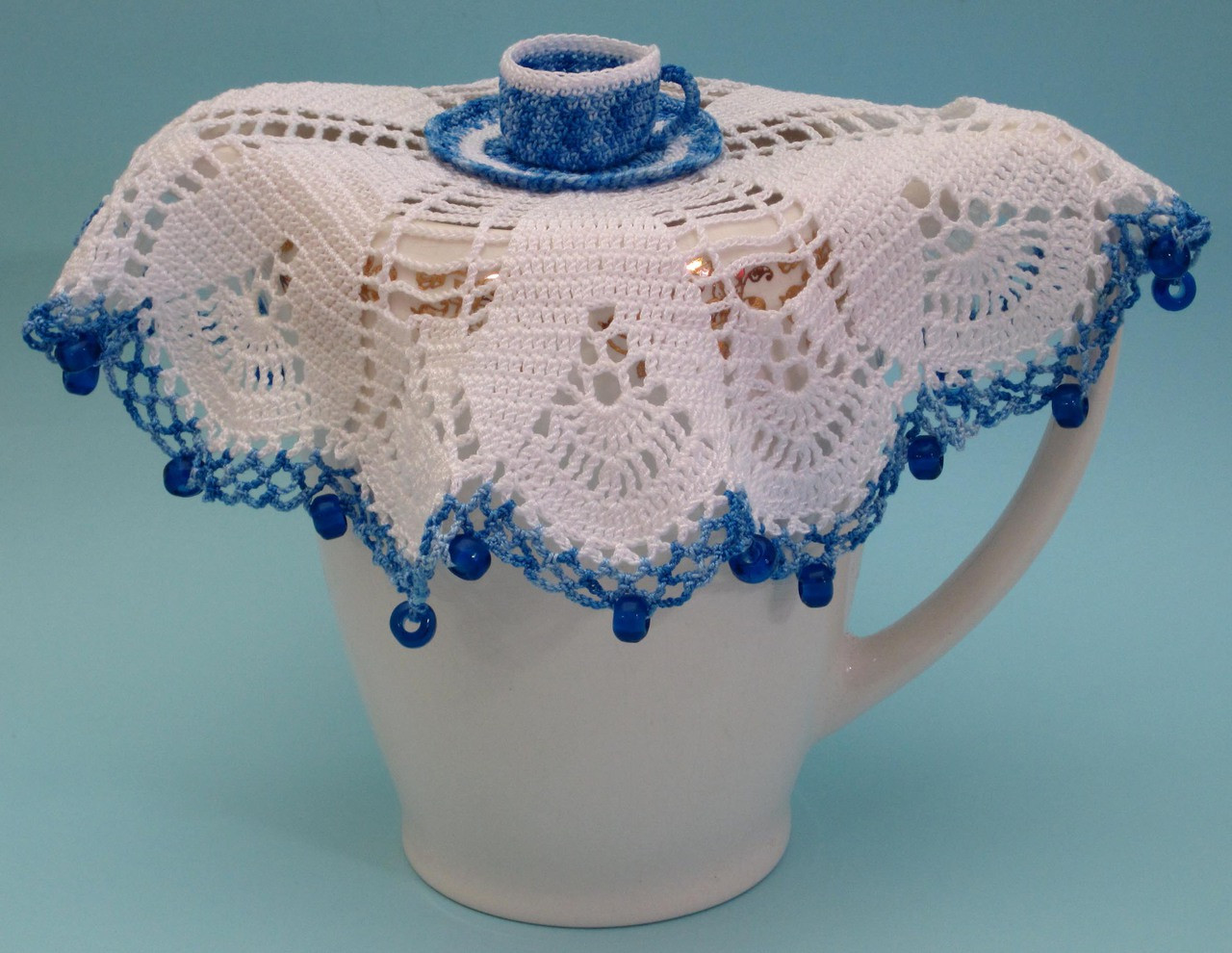 CMPATC079 Jug Cover with Cup and Saucer Centre - Craft Moods