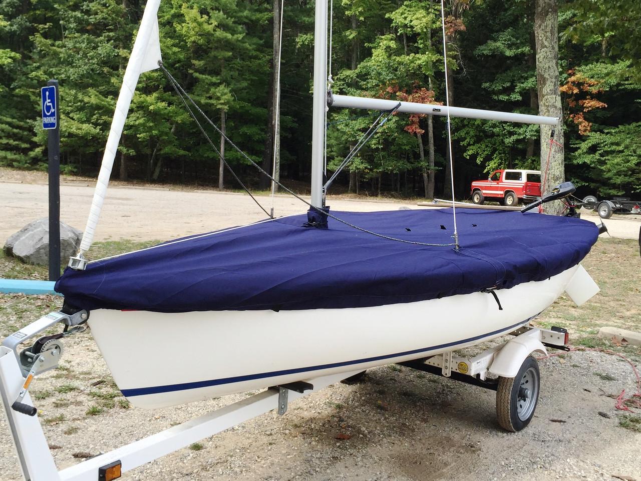 Capri 14.2 by Catalina Sailboat Mooring Cover - Mast Up Flat Cover ...