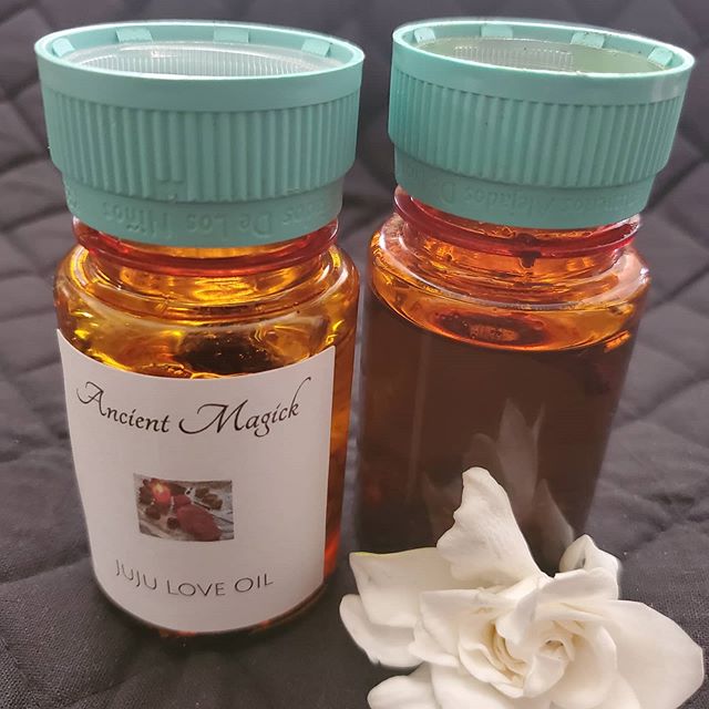 Ancient Magick's Special Blend JuJu Love Oil - Ancient Magick & Tarot
