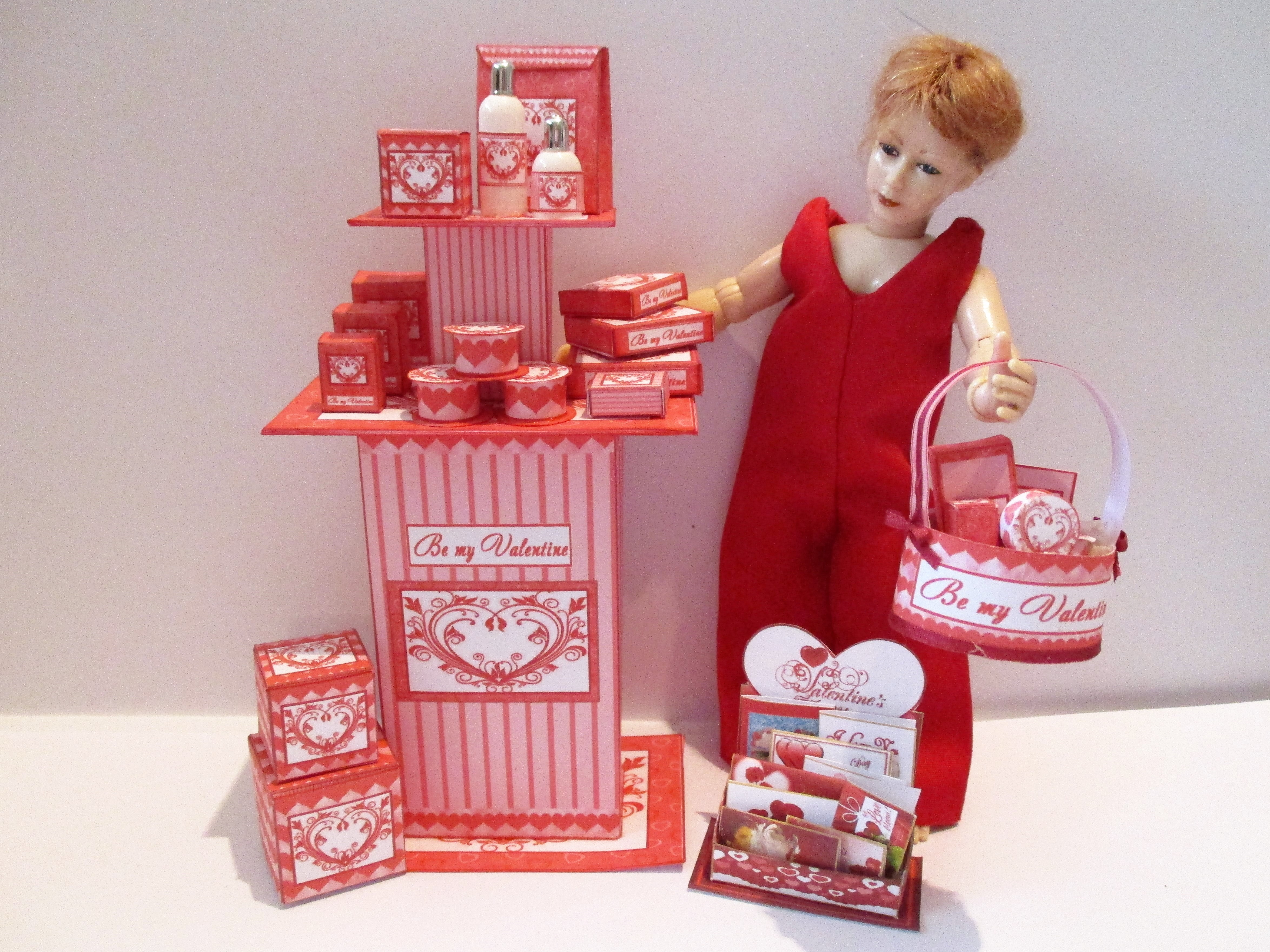 Happy Dolls House Miniature Valentine's Day - ZENA'S MINIATURES