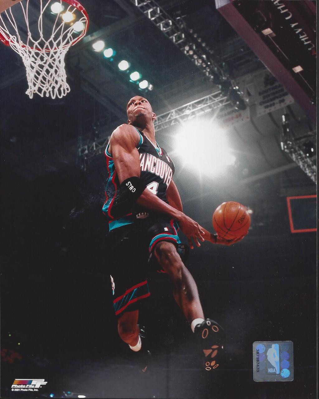 Stromile Swift Vancouver Grizzlies Slam Dunk Contest 8x10 Photo 2 BiggSports