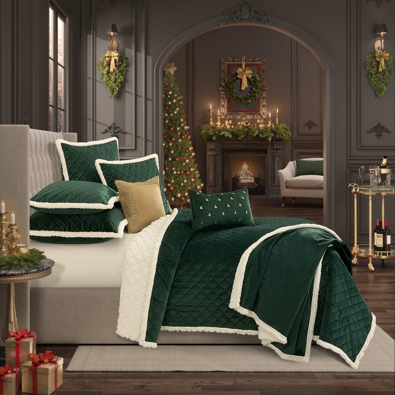 Casey Sherpa Evergreen Quilt Set by J Queen New York | Paul's Home Fashions