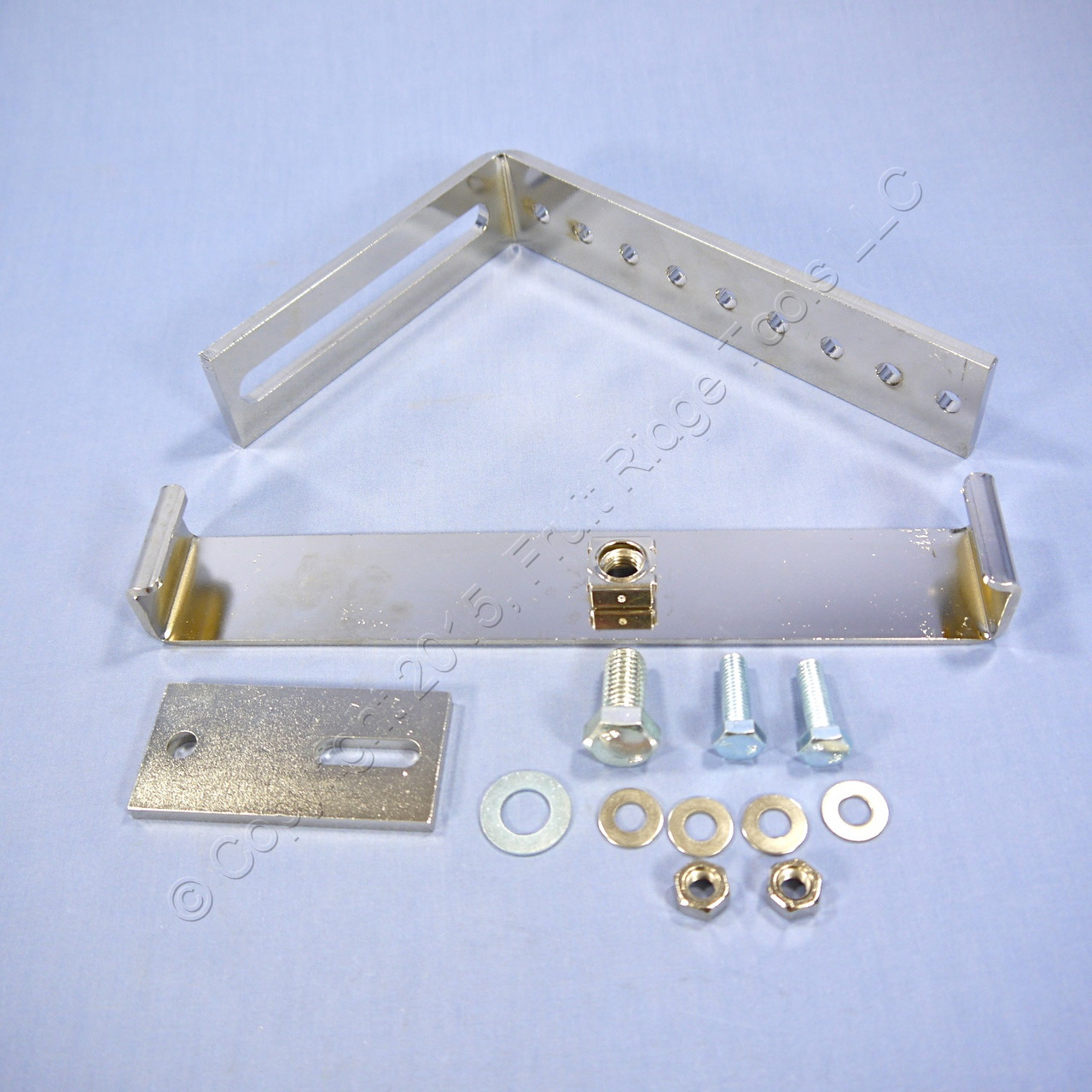 🏠 Leviton 4" x 8" Ladder Rack and Unitrut Duct Mounting Kit S8LRU - In ...