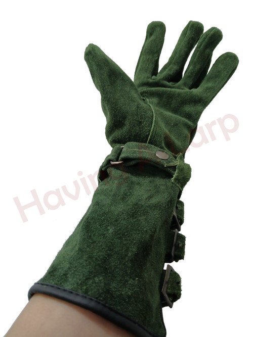 Suede gauntlets - Having a Larp