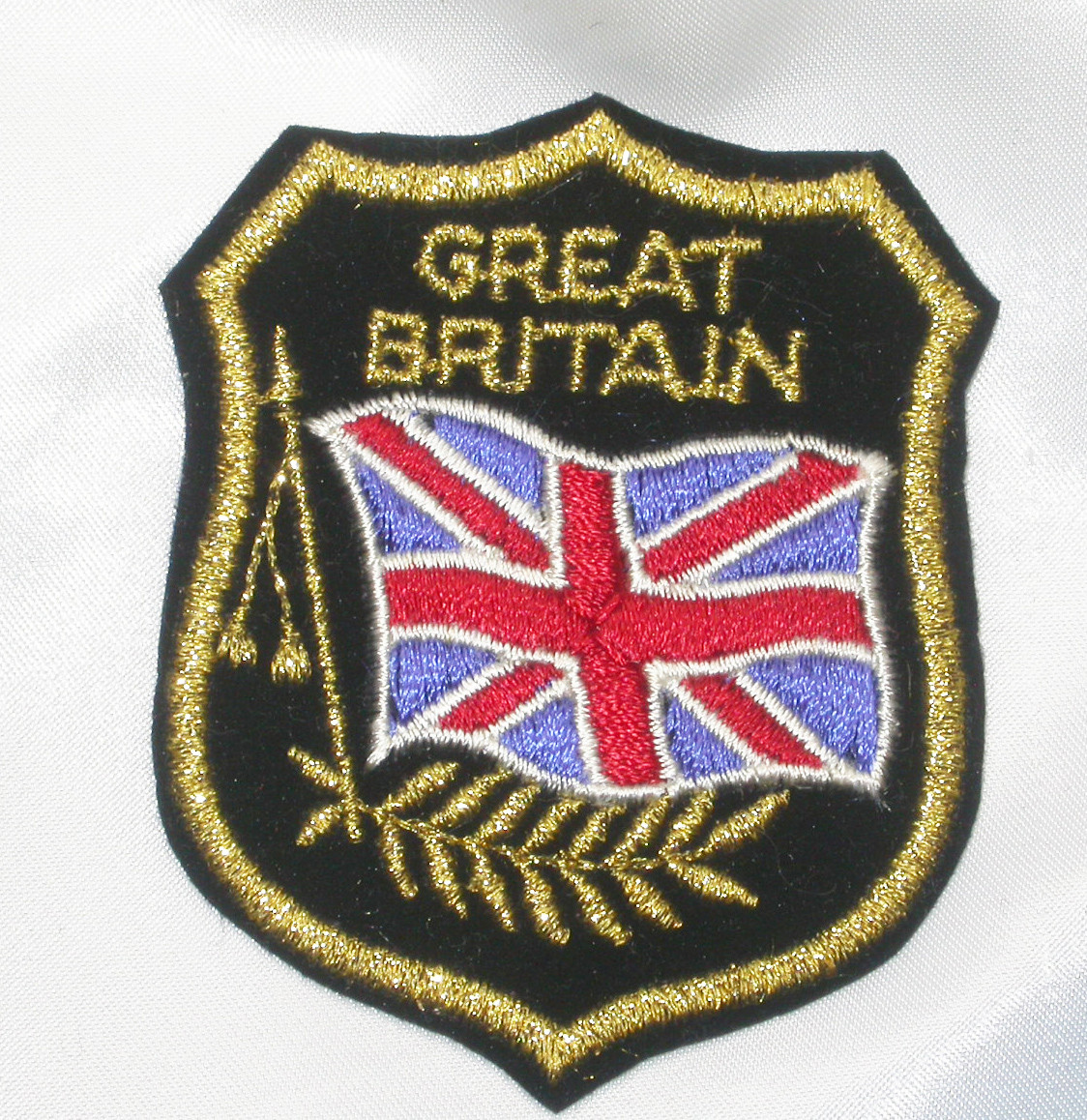 Iron On Patch Applique - GREAT BRITAIN Flag Crest - PATCHWORK PANDA LLC