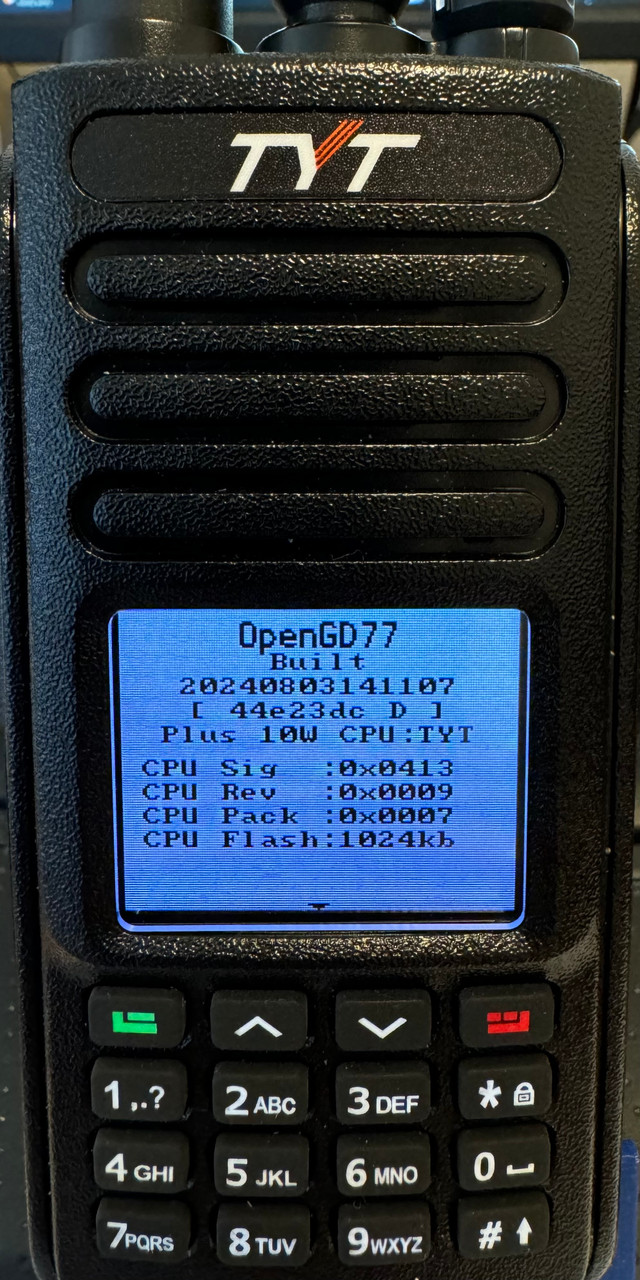 Preloaded OpenGD77 firmware TYT MD-UV390 Plus GPS 10W with 3600 mAh Battery with USB-C charge port