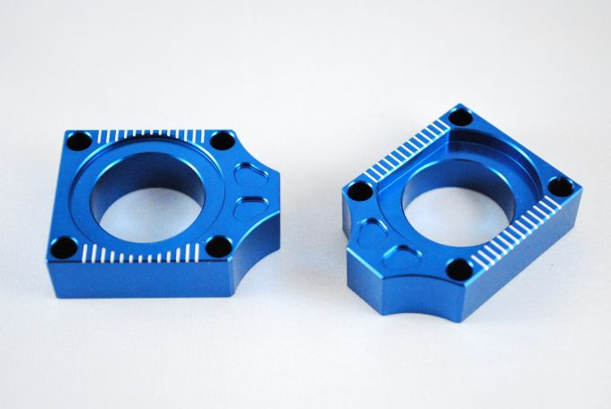 Judd | Axle Blocks | YZ 125/250 1999> | YZF 250/450 01-08 | WRF 250/450 ...