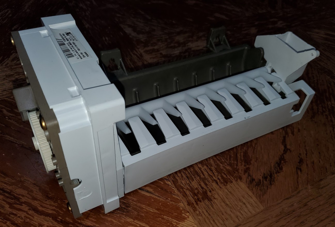 VIKING IM HR 106 W10190954 ICEMAKER NEW OEM