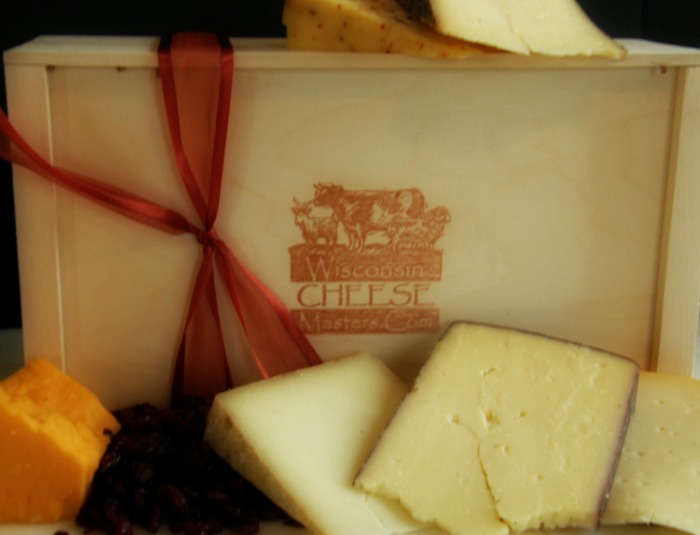 Cheese Of The Month Club - Wisconsin Cheese Masters