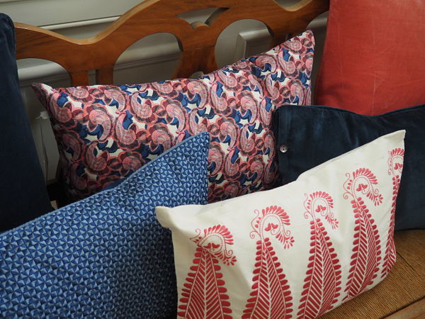How to Use Decorative Cushion Covers to Decorate Your Home - Esthetic ...
