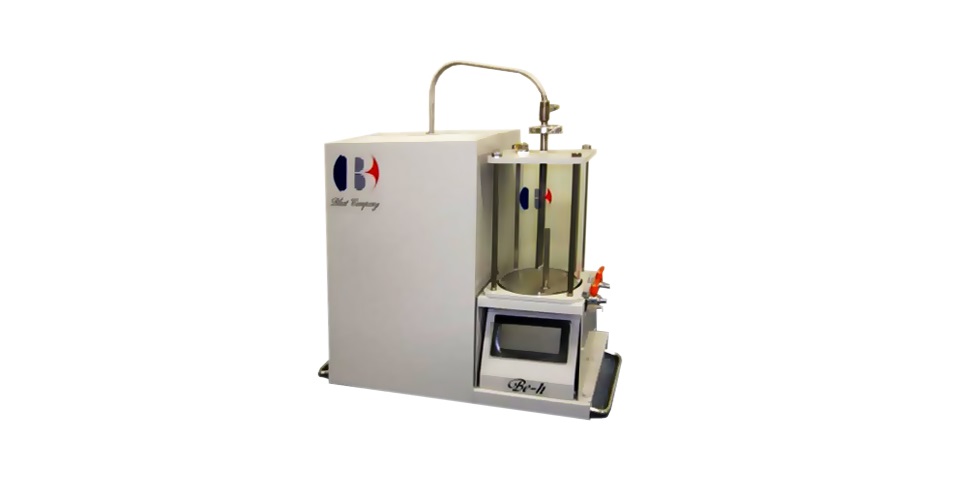 The Machine That Converts Plastic Into Oil - Petroleum Service Company