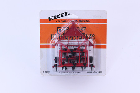 1/64 International Chisel Plow - Windy Hill Farm Toys