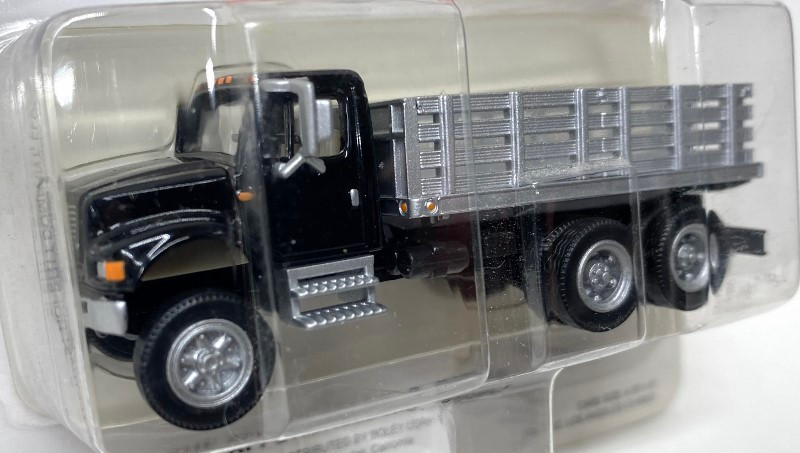 Boley #4006-36 3-Axle Stake Bed Truck - Black/Silver - HO Scale - JWD ...