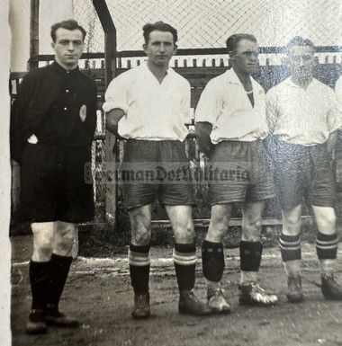 ab152 - interwar period German football team photo - GermanDotMilitaria