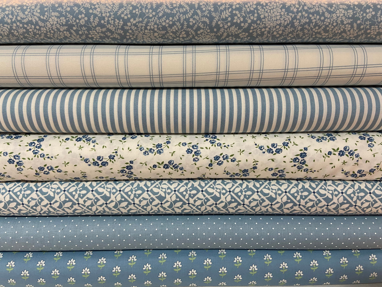 Moda Fabric - Fat Quarter Bundle - Shoreline by Camille Roskelley ...