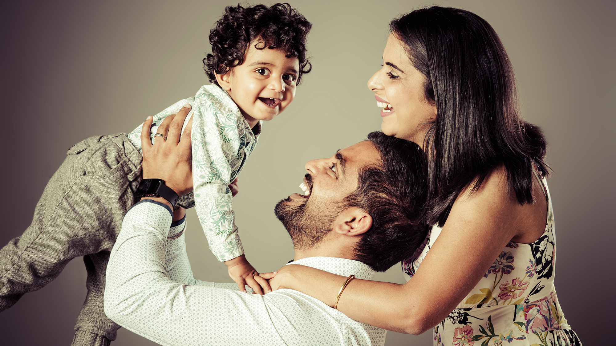 Family Photo Shoot & Family Portrait Packages – Emotion Studios