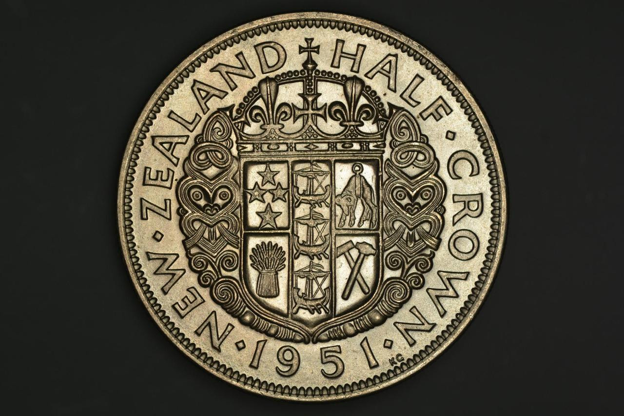 New Zealand - 1951 - Half Crown - KM19 - Almost Uncirculated - Oceanic Mint