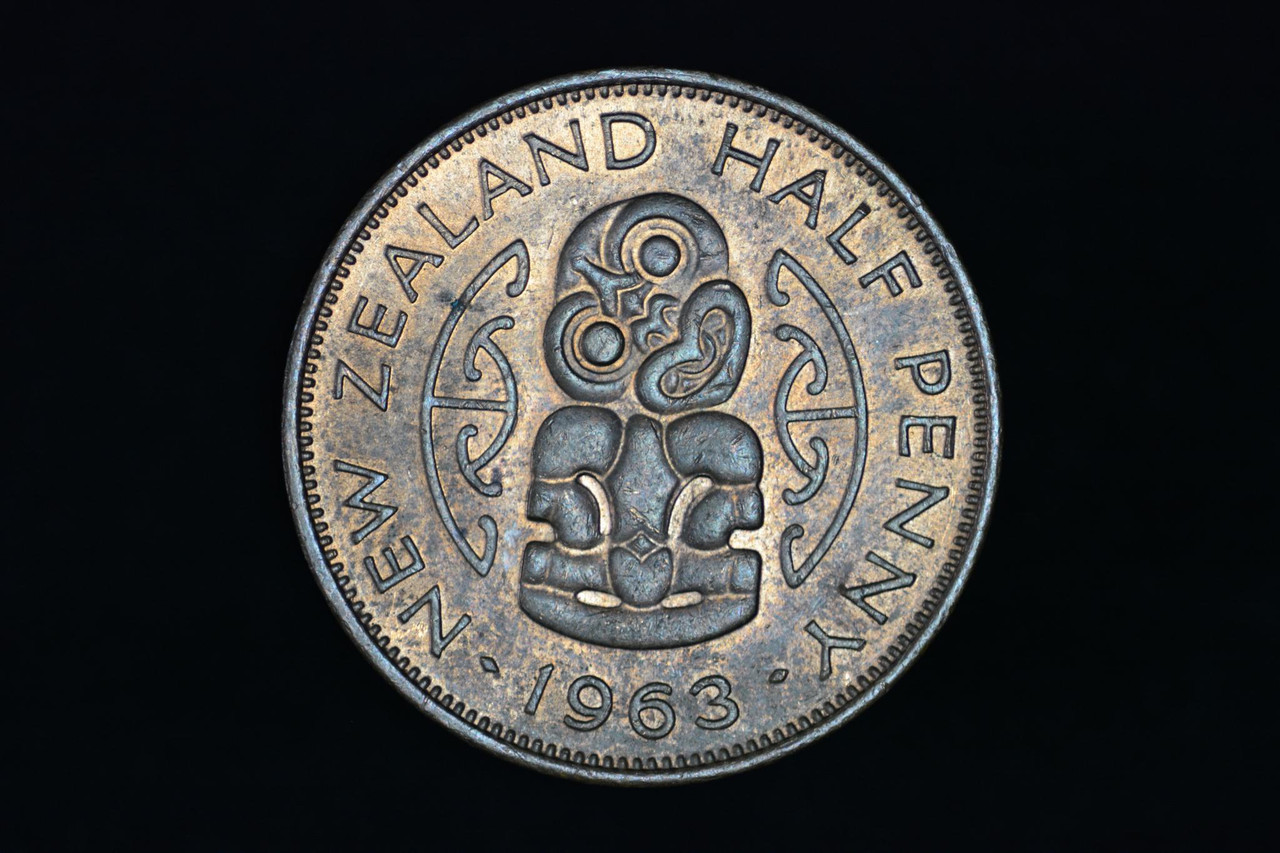 New Zealand 1963 Half Penny KM23 Almost Uncirculated OM A1872 new-zealand-1963-half-penny-km23-almost-uncirculated-om-a1872