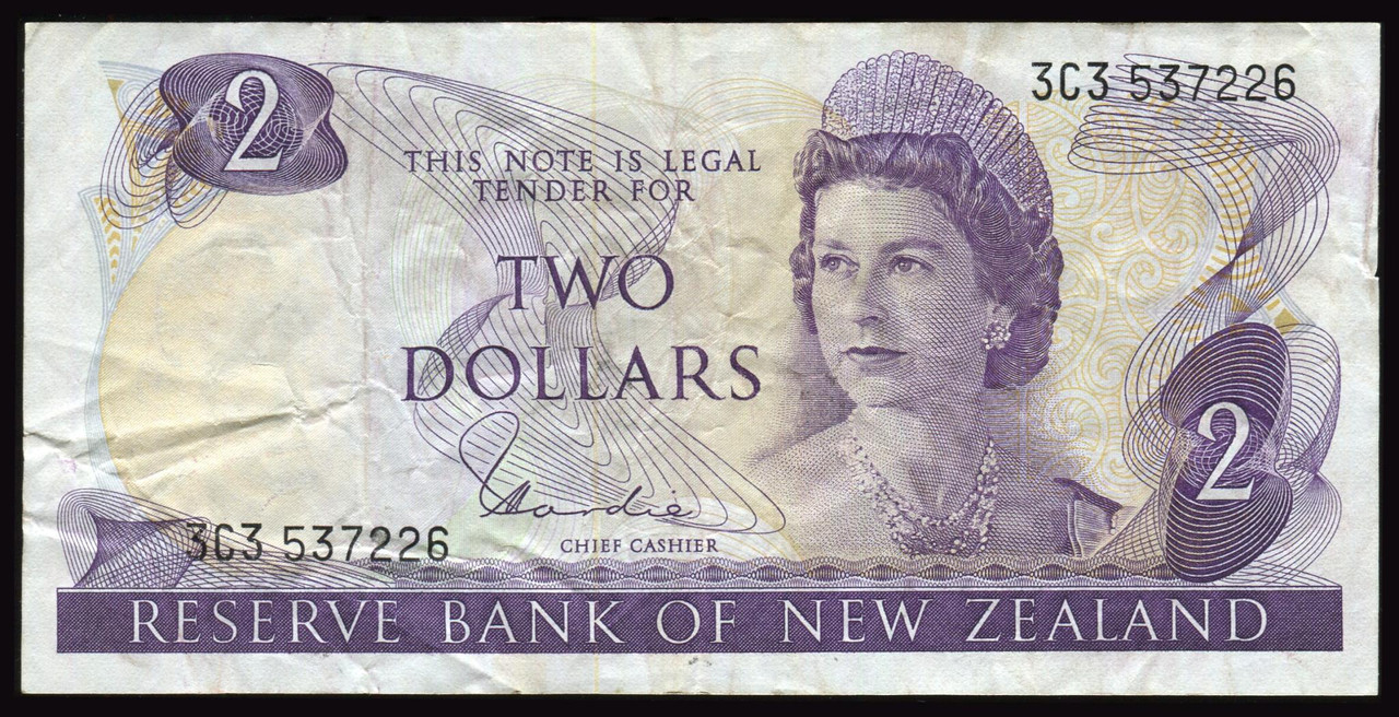 New Zealand - $2 Note - Hardie - 3C3 537226 - Oceanic Mint