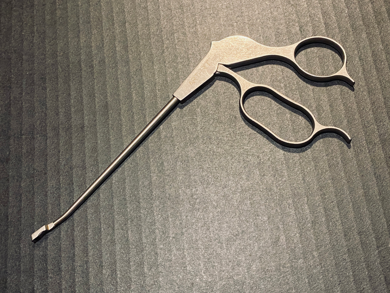 Arthrotek 902353 Arthroscopic Backbiter, Left Wide, 15dg Up, 3.4mm For Sale