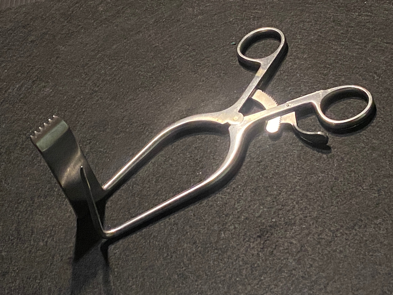 Jarit 290-334 Williams Discectomy Retractor, 70mm X 20mm, Left