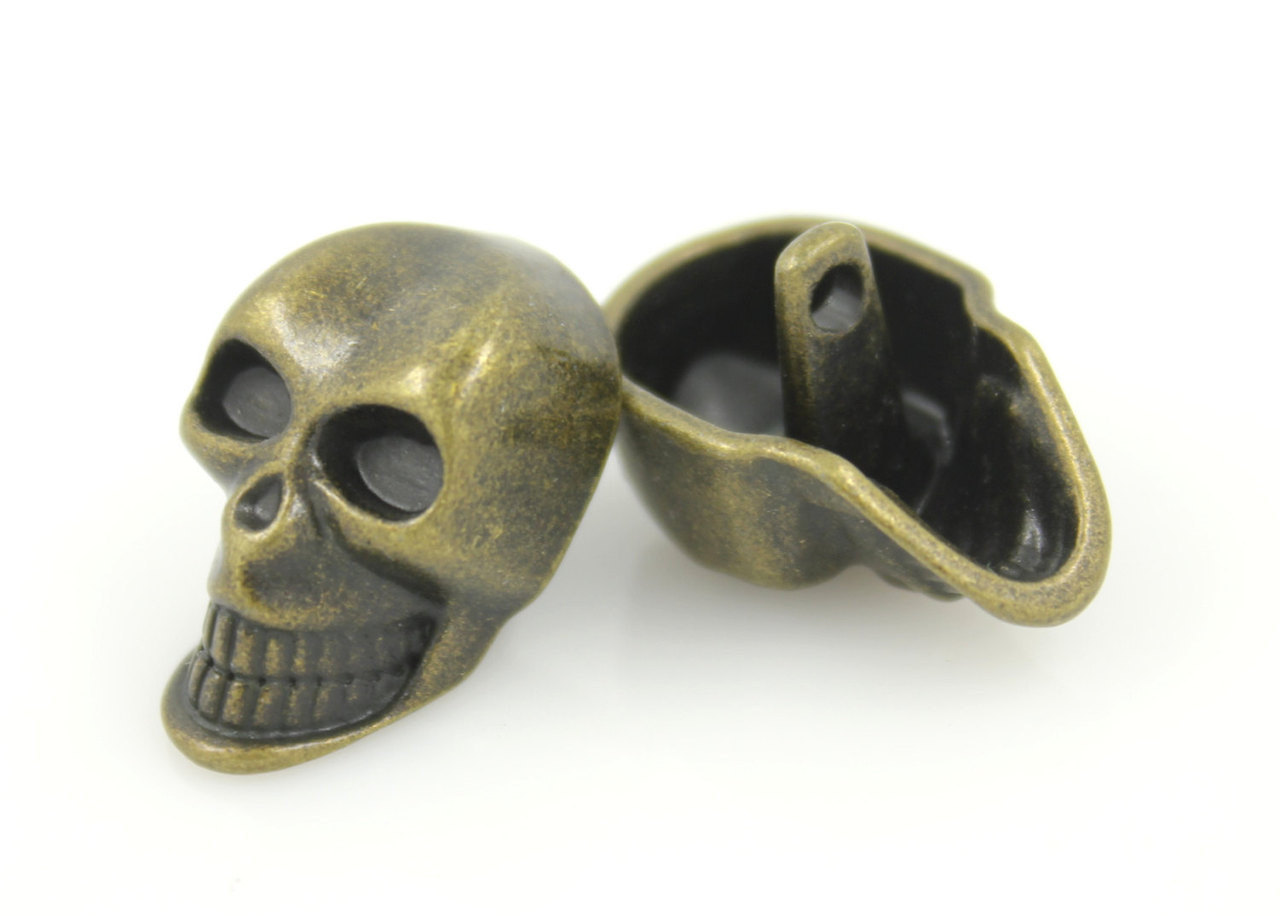 Antiqued Brass Color Skull Metal Shank Buttons - 23mm - 7/8 inch