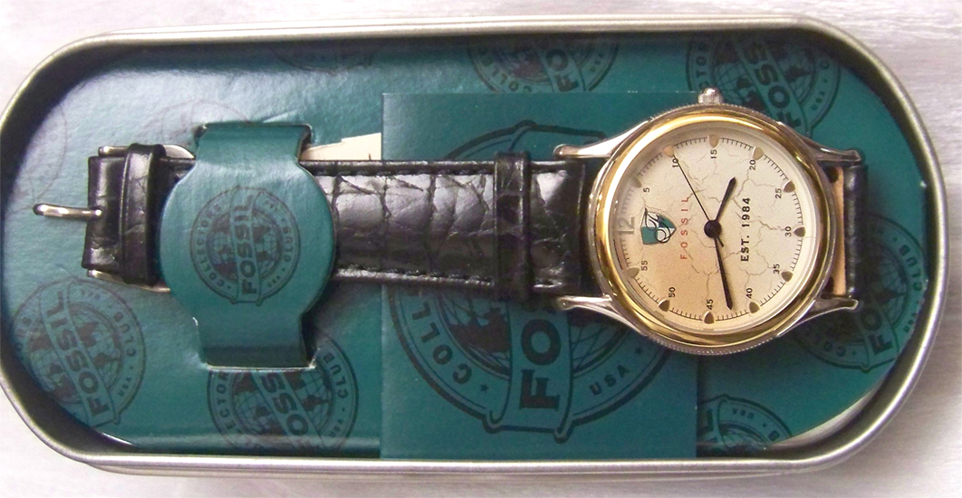 Fossil Collectors Est.1984 Commemorative Watch in Vintage Tin
