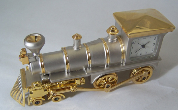 Train Engine Desk Clock Novelty Locomotive Collectible Gift Clock New