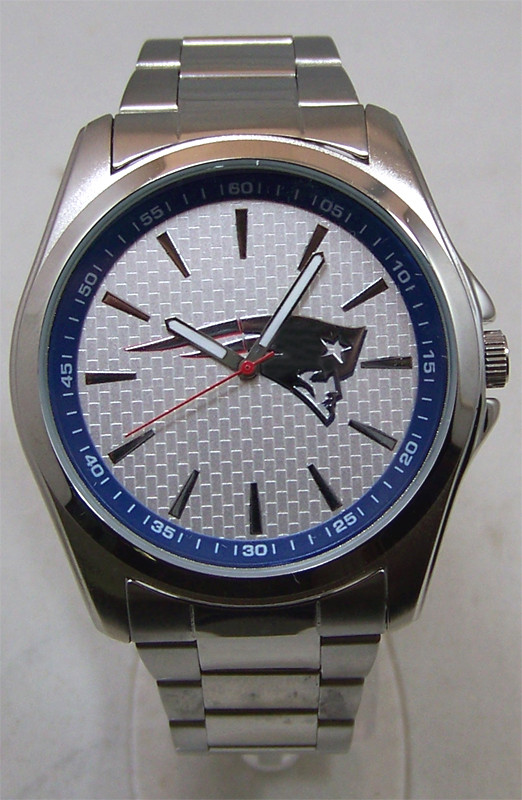 New England Patriots Watch Avon Release Mens 3 Hand Silver Wristwatch