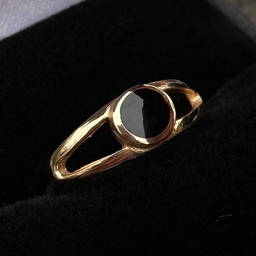 New Range of 9ct Gold Whitby Jet Rings - Aurora Jet