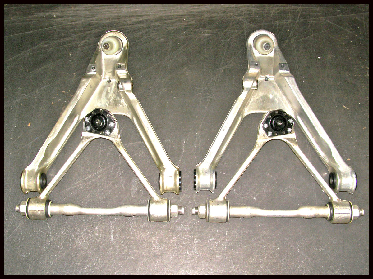 Control Arm Set, Front U&L, NEW, 90~95 [22C2] - Jerrys Gaskets