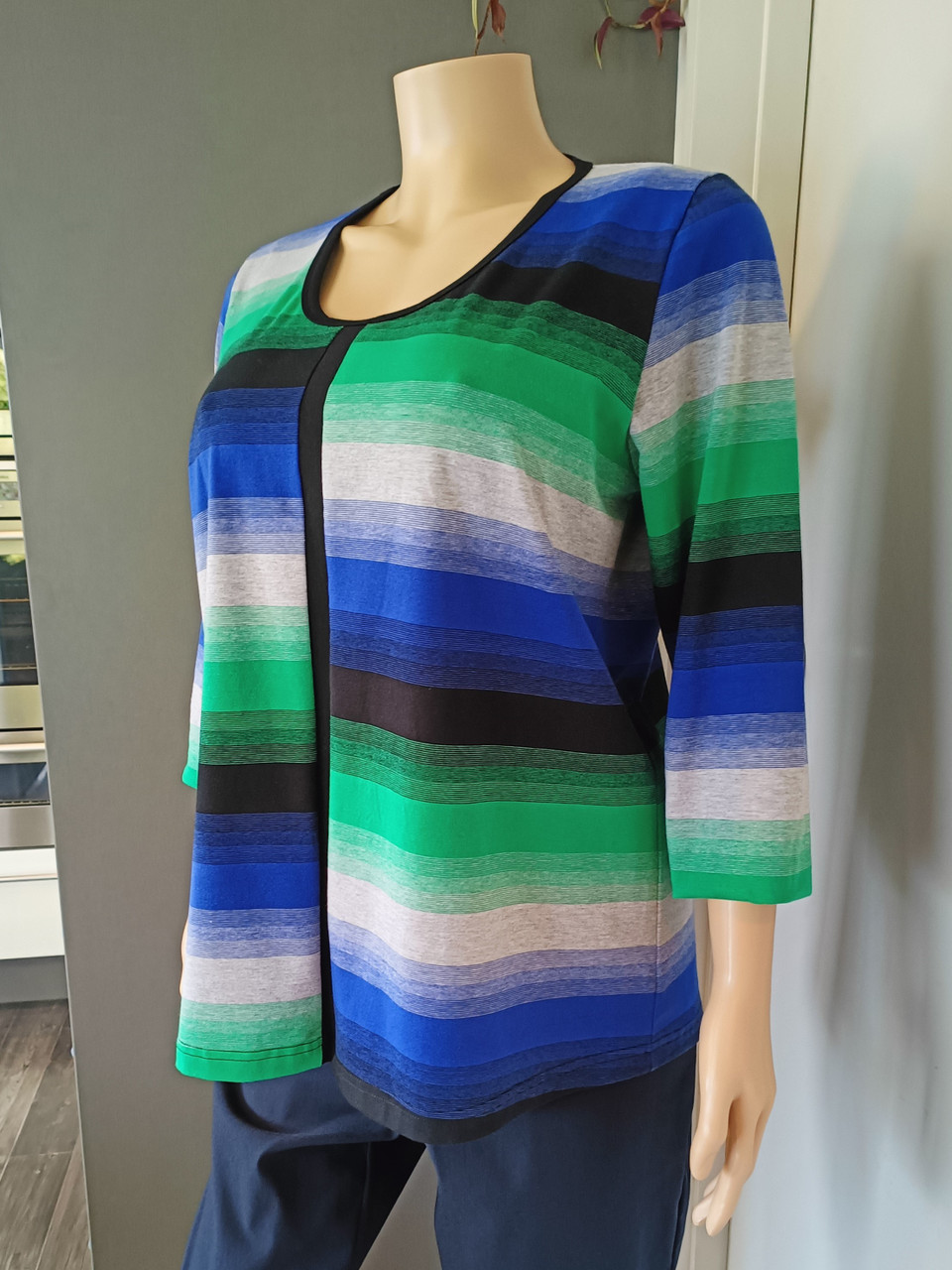 Split front top - 3/4 sleeve - Long Island Clothing Limited