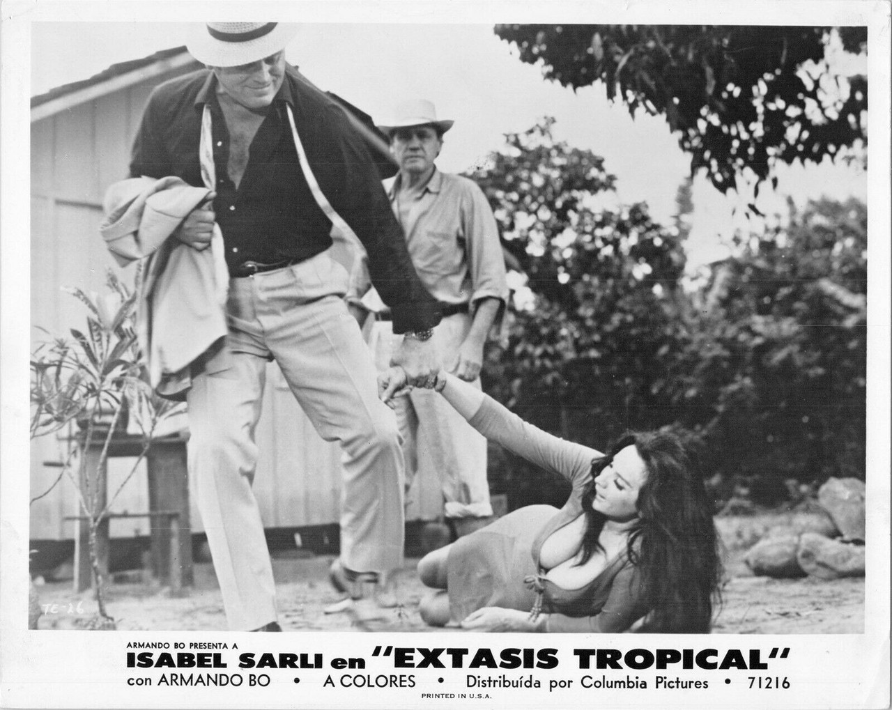 Extasis Tropical 1970 original 8x10 photo Isabel Sarli huge cleavge on ground - Moviemarket
