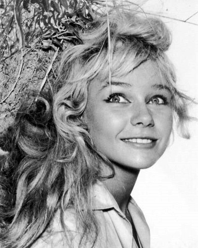 Marion Michael Smiling Portrait Liane Jungle Goddess 8x10 Inch Photo Moviemarket