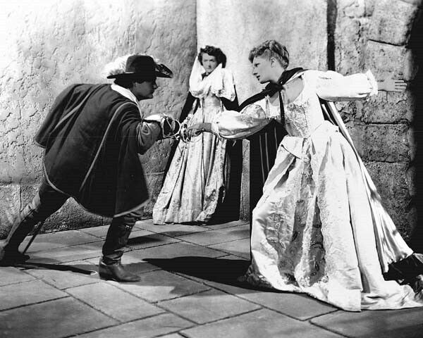 At Sword's Point 1952 Maureen O'Hara sword fight scene 8x10 inch photo ...