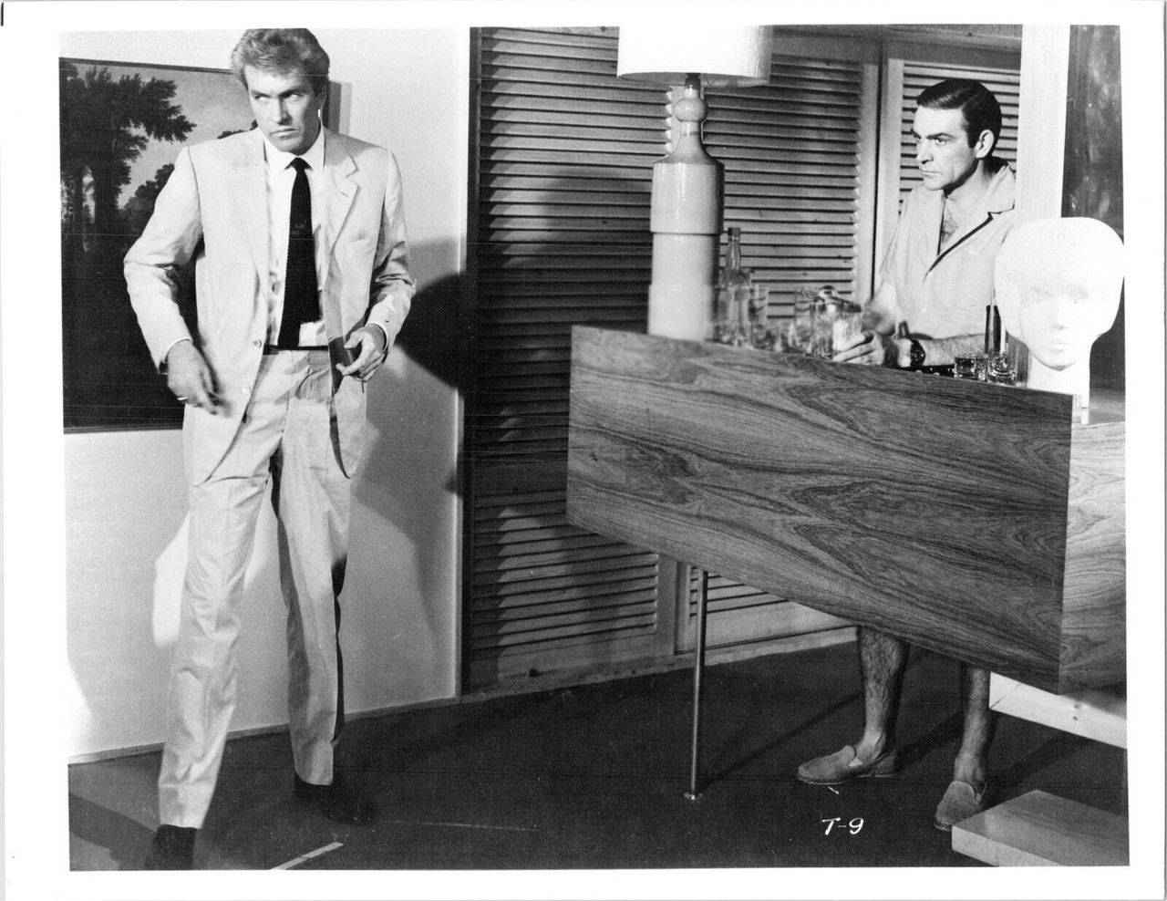 Thunderball 8x10 inch photo Sean Connery fixes drink for Rik Van Nutter ...