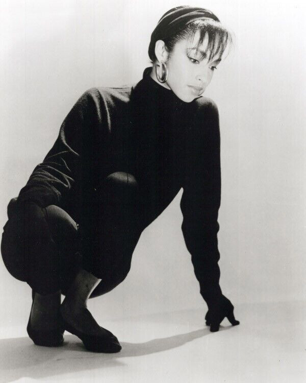 Sade 1980's full body publicity pose in black outfit and scarf 8x10 ...