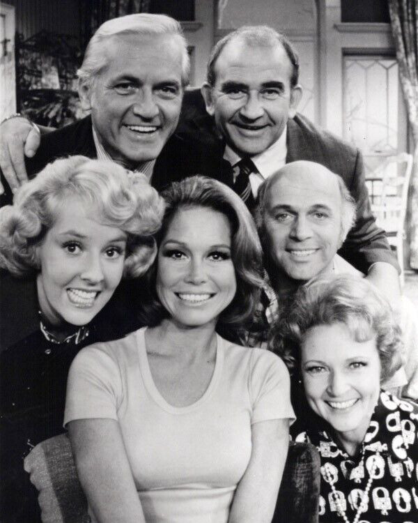 The Mary Tyler Moore Show 1975 Mary Lou Ted Sue Ann Georgette Murray ...