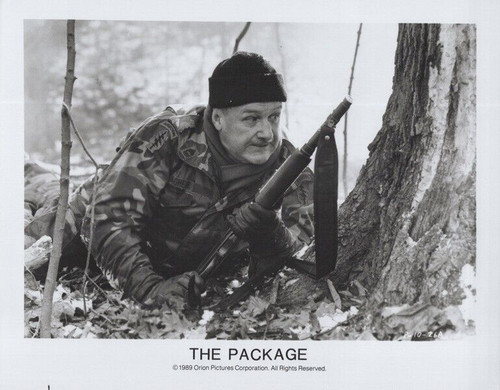 The Package 1989 original 8x10 photo Gene Hackman lies in brush with ...