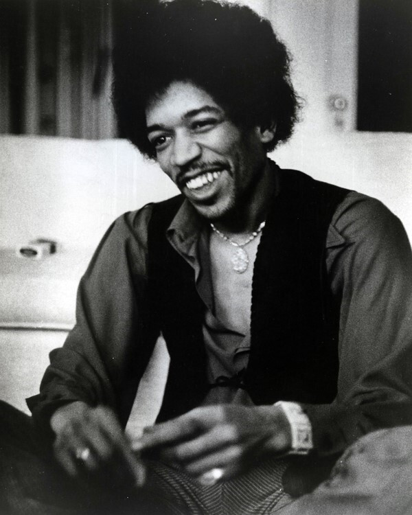 Jimi Hendrix enigmatic smiling portrait 8x10 inch photo - Moviemarket