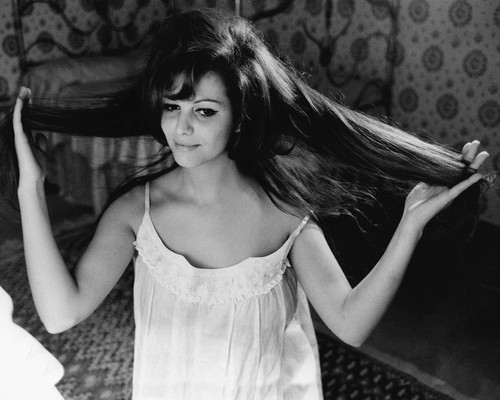 Movie Market - Prints & Posters of Claudia Cardinale 104021