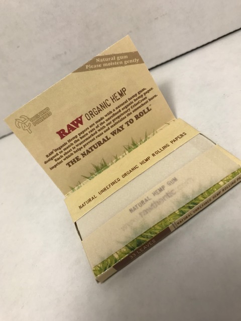 5 Reasons to Choose RAW Classic Rolling Papers - The Vape Mall