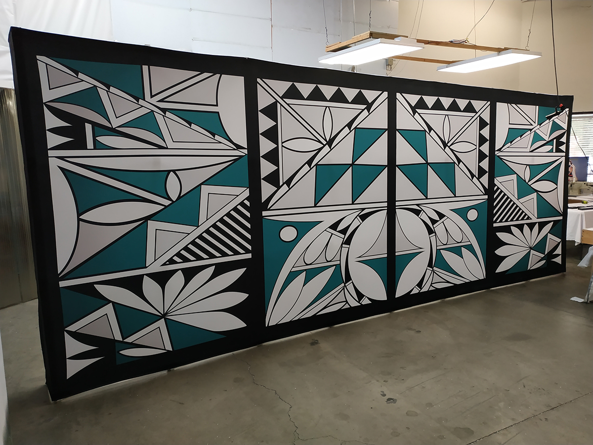How To Set Up A Pop Up Backdrop For Your Trade Show Booth - BoothPop