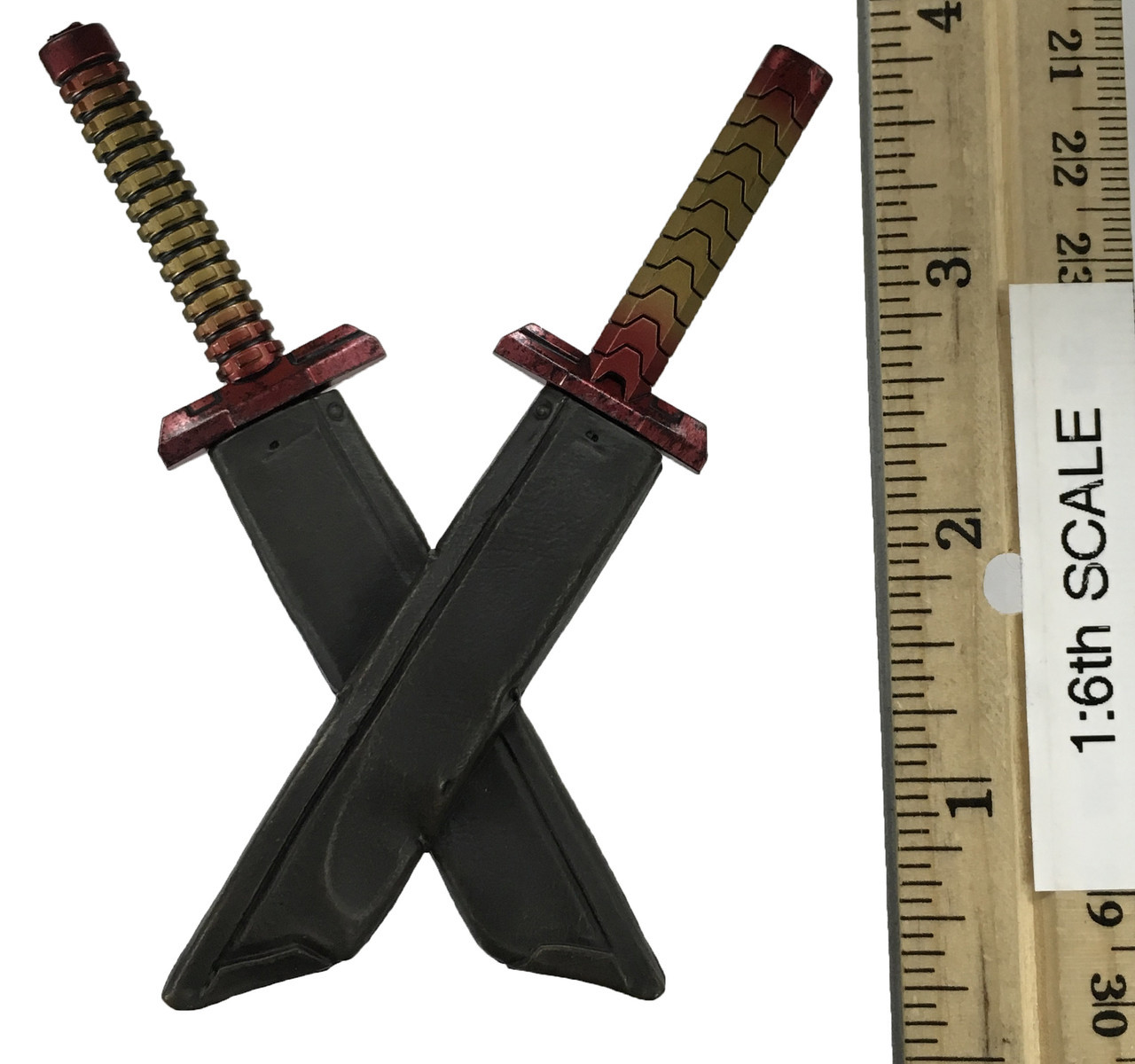 Thor: Ragnarok - Gladiator Thor - Daggers w/ Back Scabbard - Toy Anxiety