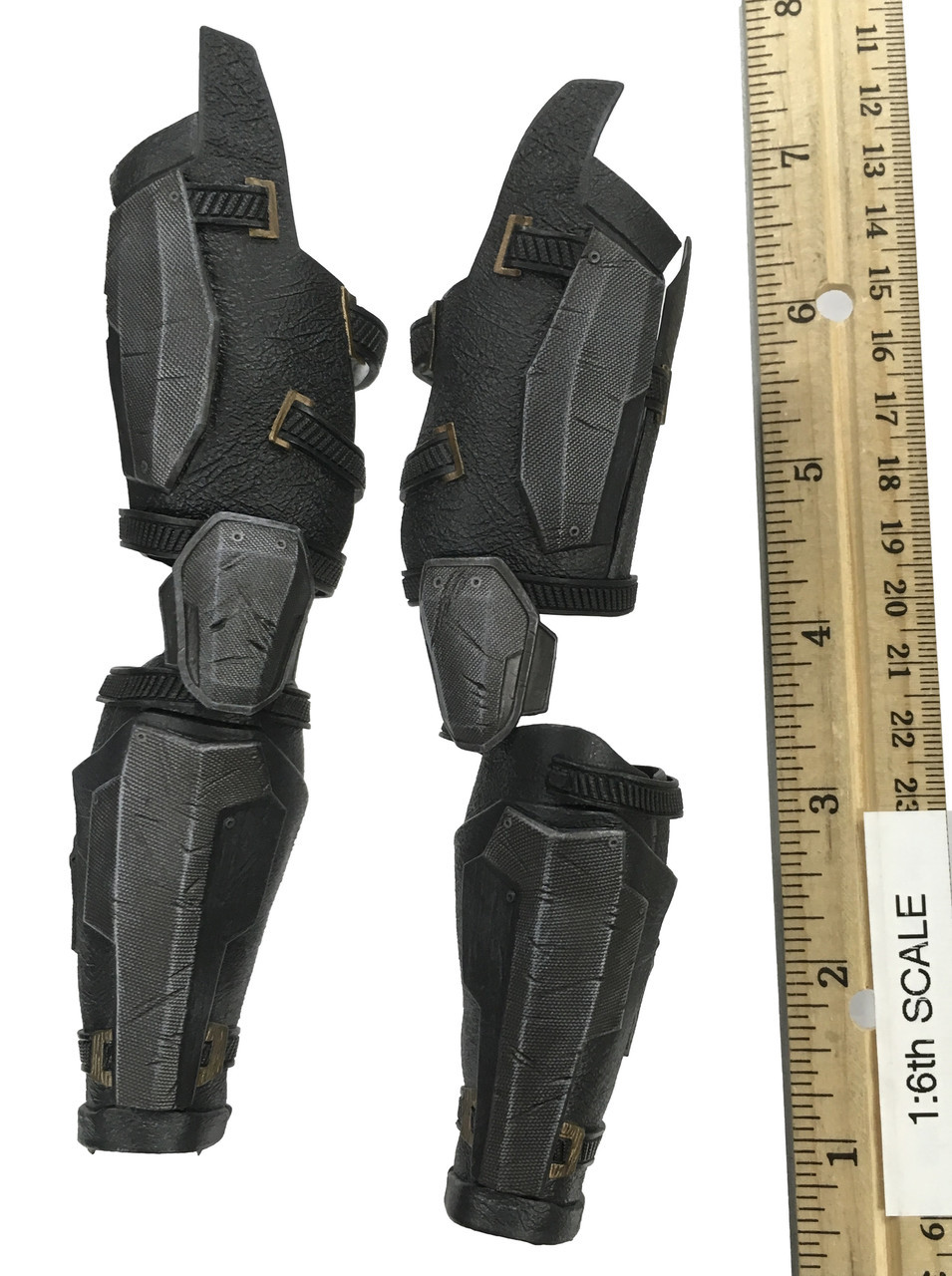 Justice League: Batman (Tactical Batsuit Version) - Leg & Thigh Armor ...