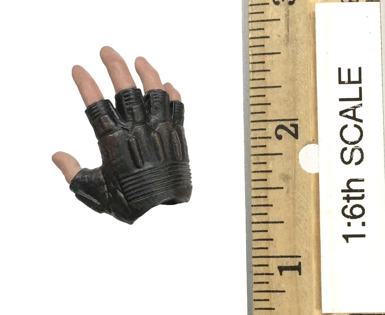 Avengers: Infinity War: Bucky Barnes - Right Gloved Open Hand - Toy Anxiety